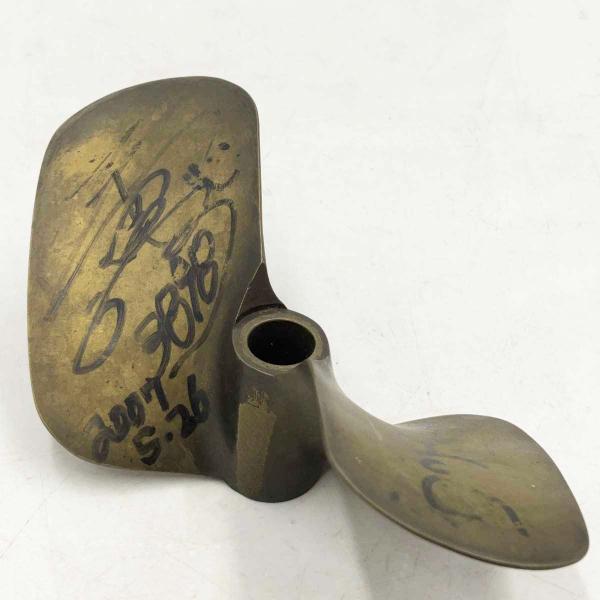 [タイプ] 競艇 ボートレーサー 平田忠則選手 直筆サイン入り プロペラ 競艇 3898[状態] 全体的にキズや汚れなどがみられます。