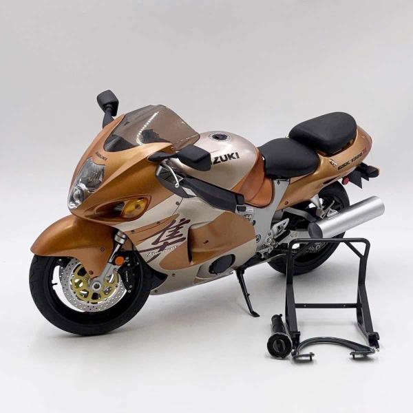 [タイプ] ディアゴスティーニ 1/4 スズキ GSX1300R 隼 ハヤブサ[サイズ] 全長約52cm[状態] 動作未確認・部品欠品あり。もしかすると破損や故障があるかもしれません。動作の保証はできず、返品も承ることができません。