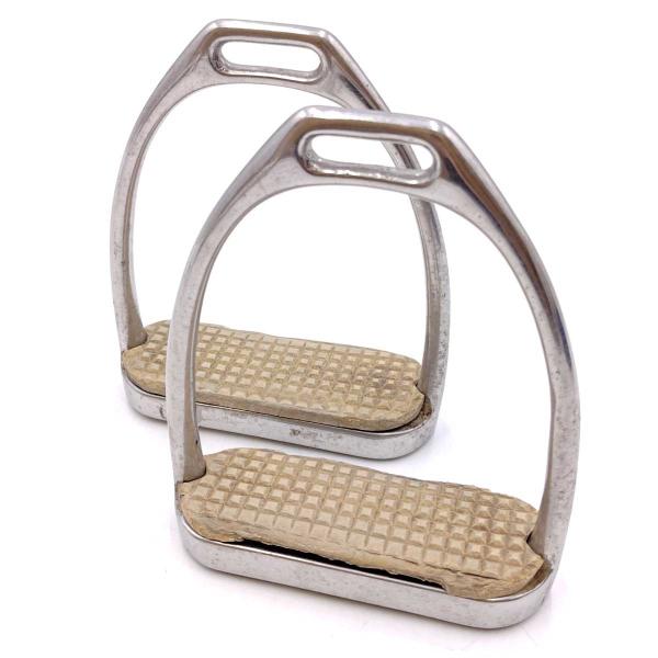 [ブランド] Stubben スチューベン[タイプ] 鐙[サイズ] 幅約13cm×全長約15cm[状態] ある程度の傷みや汚れ、サビなどがみられます。