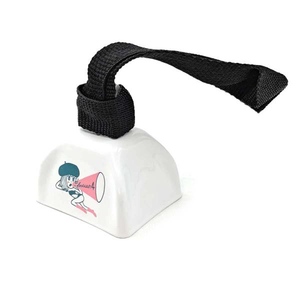 [ブランド] Answer4 アンサーフォー[タイプ] Cow Bell カウベル[サイズ] 幅約7.3cm×奥行約6cm×高さ約4.7cm(ベルトや上部のベルトを通している部分を除いた箇所のサイズ)[状態] 多少の汚れやキズがみられます。