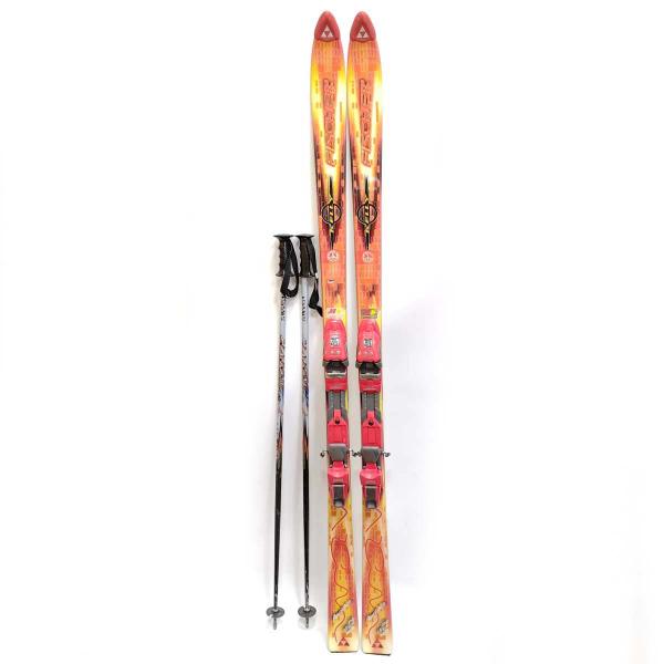 [ブランド] FISCHER フィッシャー[タイプ] カービングスキー板 178cm Revolution The Wave Kelly ビンディング(MARKER) ストック(KIZAKI スラローム) セット[状態] 使用感や擦れ・傷が...