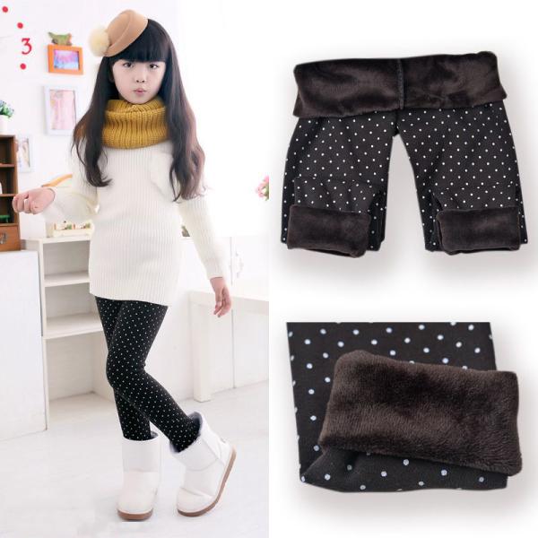 裏起毛が暖かい◎かわいいレギンスです♪【サイズについて】画像を参照下さい。【素材について】表95%綿5%ポリウレタン裏100%ポリエステル【カラーについて】生産ロットにより柄の出方や色の濃淡が多少異なる場合がございます。お使いのモニターや撮...