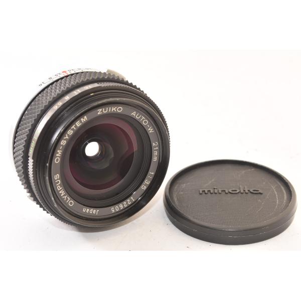 【外観】通常使用によるスレ、キズが少々見受けられ、前玉枠に僅かにアタリと欠けがあります。【光学系】レンズ内にホコリの混入と少しゴミが見受けられます。クモリ、キズは見受けられませんでした。【動作チェック】一連の動作確認しましたが機能全般問題あ...