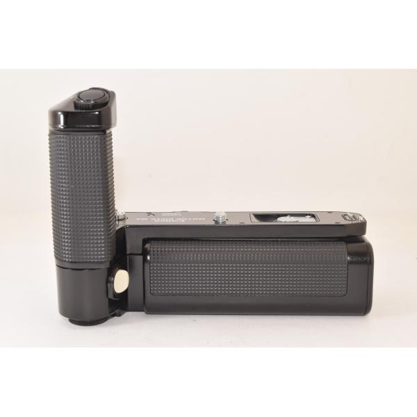 ※ジャンク扱いの為、ノークレーム、ノーリターンにてお願い致します。部品取り、研究用に如何でしょうか。キャノンA-1・AE-1P用のモータードライブ！【外観】電池ホルダーに割れが見られます。その他、通常使用によるスレ、キズが若干見受けられます...