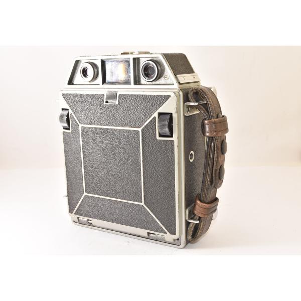 ※現状渡し、ノークレーム、ノーリタンにてお願い致します。【外観】通常使用によるスレ、キズが少々見受けられます。アタリへこみはありません。蛇腹劣化しており、少し破れています。【光学系】ファインダーにキズが見られ、ファインダースクリーンには所々...