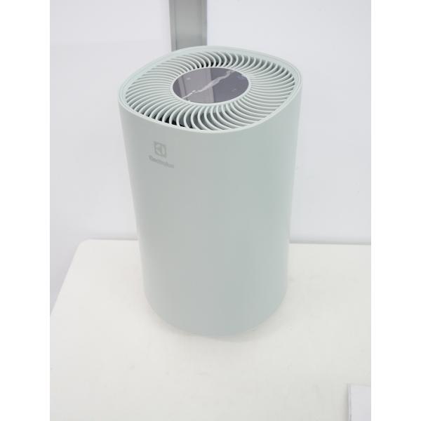 ◆メーカー：Electrolux◆生産年式：2020年◆サイズ(単位：mm)幅[240]×奥行[240]×高さ×[380]◆付属品画像の物が全てになります。◆商品状態ランク未使用品◆発送料金＆設置について宅急便：30サイズ（宅急便料金参照）...