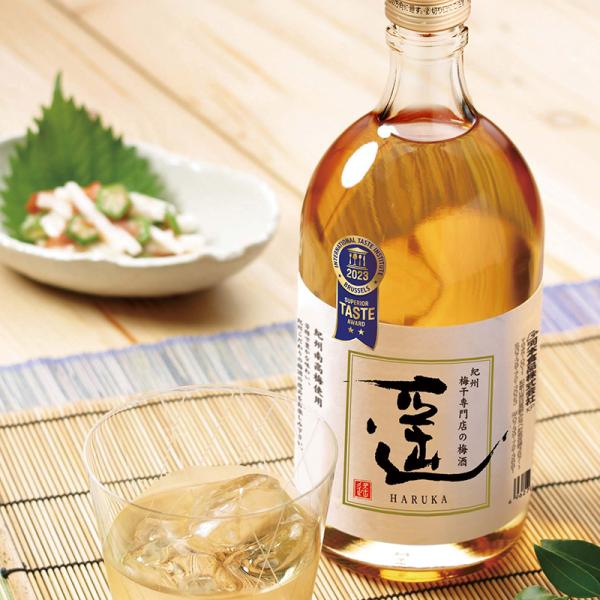 完熟した「紀州南高梅」をブランデーとお砂糖でじっくり熟成させています。お口にした途端、爽やかな梅の香りが広がり、深いコクをお楽しみ頂けます。 香料や着色料の添加物は一切使用しない無添加のため、あと味は驚くほどすっきり。さらりとした飲み心地の...