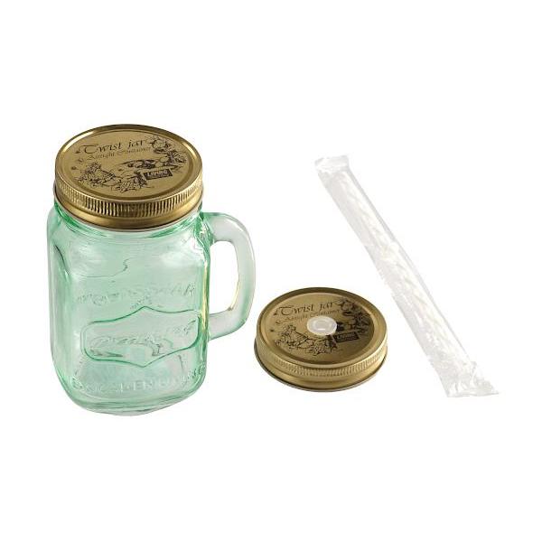 ドリンク&amp;サラダジャーです。※箱や本体に汚れやキズ等がある場合がございますドリンクやサラダの作り置きなどに使えるジャーです。保存用の穴なしと、ストロー用の穴が開いた2種類のフタ付きです。※こちらの商品は処分品(訳あり品)の為、如何な...