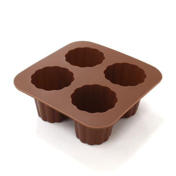 シリコーンカヌレ型です。カヌレが1度に4個作れます。シリコン製で型離れしやすいです。※直火・IH調理器・オーブントースター・食器洗浄機・食器乾燥機・漂白剤 非対応●サイズ(約)・91×91×高さ35mm●耐熱230度/耐冷-20度●材質・シ...