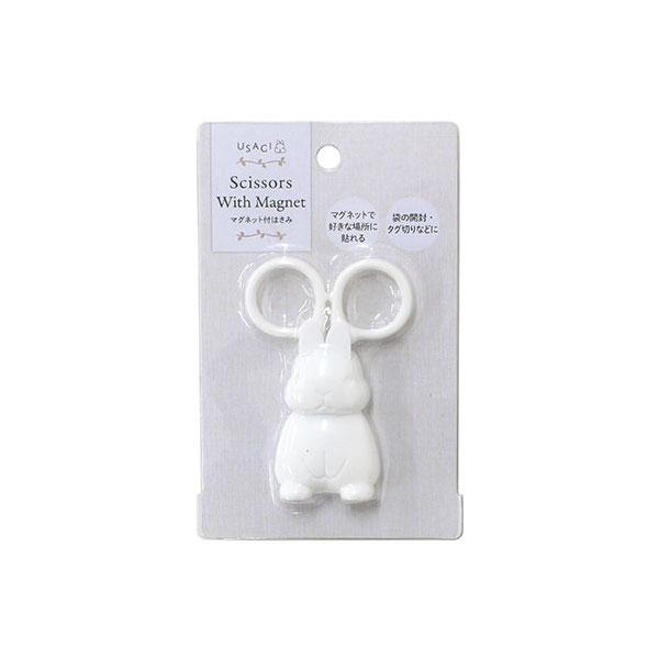 マグネット付はさみです。ウサギのデザインでかわいいはさみです。マグネット付きで好きなところにくっつけることができます。ケース付きで安全です。袋の開封・タグ切りなどに便利です。※色の指定はできません●サイズ(約)・55×80mm●耐熱70度●...