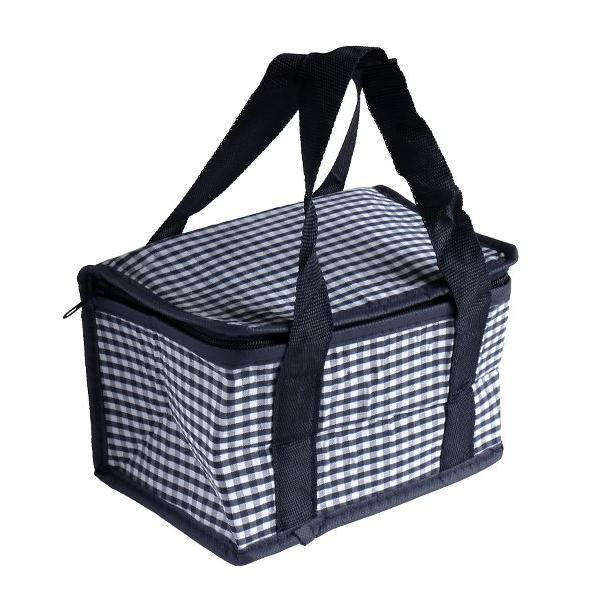 ボックスタイプの保冷バッグです。350mlの缶飲料が6本入ります。飲み物やお弁当、冷やしたタオルなどを入れるのにおススメです。レジャーやお買い物など様々な場面でお使いいただけます。※防水加工はございません※洗濯・アイロン 非対応※色の指定は...