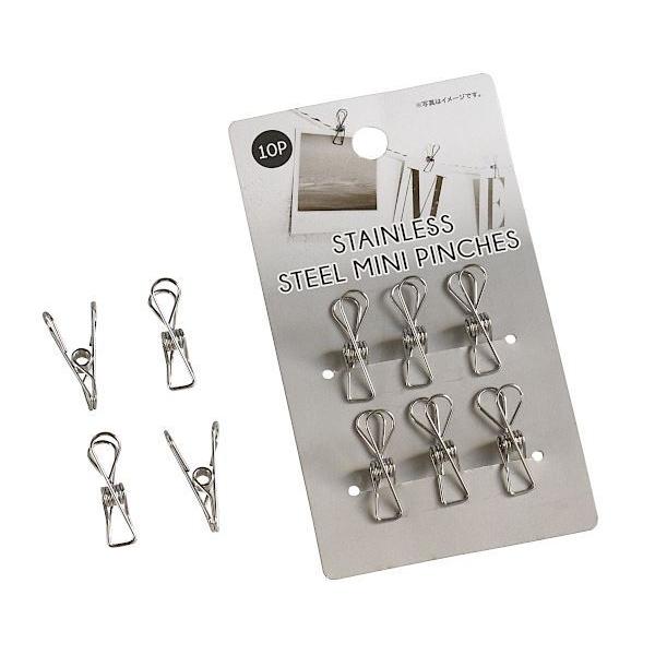 インテリアピンチ、10個入りです。ステンレス製のサビにくいピンチです。写真やカード等の室内装飾品をはさんで飾れます。※室内装飾用であり洗濯ピンチではございません●1個のサイズ(約)・32×8×奥行15mm●材質・ステンレス●用途・フック ピ...
