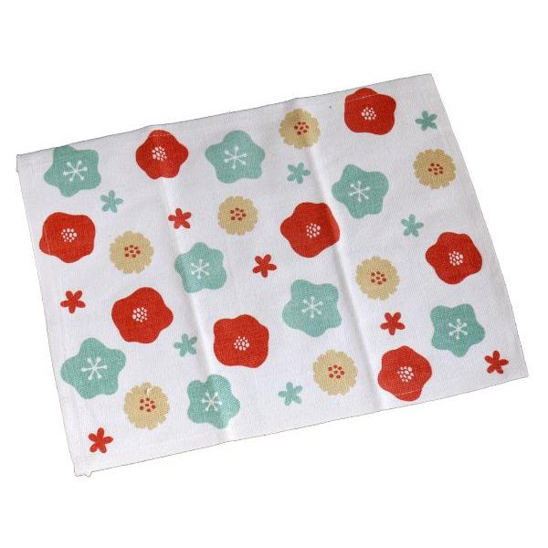 インテリアマットです。カラフルなお花がプリントされたインテリアマットです。玄関や洗面等のマット、チェスト上に敷けばお部屋のアクセントになります。ランチョンマットとしてもお使いいただけます。※縫製品の為サイズの異なりや糸のほつれ等がございます...