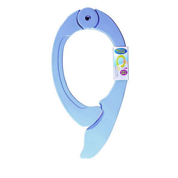 布団ばさみです。強力ピンチで布団をしっかりはさみます。布団に引っ掛けて開き、片手で楽に挟むことができます。※リニューアルによりパッケージや成分が異なる場合がございます●サイズ（約）・３１５×１５８×厚み３０ｍｍ●色・ブルー●耐熱１２０度／耐...