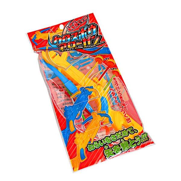 クロスボウのオモチャです。吸盤付きの矢でペタッとくっつきます。狙いを定めて矢を撃ちましょう。※色の指定はできません●当店計測サイズ(約)・本体:255mm●対象年齢・6歳以上●材質・PP PVC ゴム●用途・クロスボウ ボウガン 弓矢 オモ...