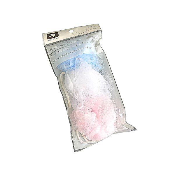 ボディネット、3個入りです。旅行やお泊りに持っていきやすいミニサイズのボディネットです。ヒモ付きで水切りしやすく掛けて収納できます。※縫製品の為サイズの異なりや糸のほつれ等がございます※洗濯機・乾燥機・漂白剤 非対応●1個のサイズ(約)・直...