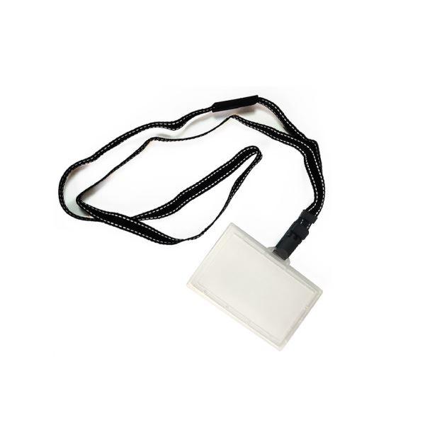 名札ホルダーです。衝撃から守るセミハードタイプ名札です。吊り下げられるストラップ付きです。強く引くとはずれる安全パーツです。クリップは胸ポケットに留められます。適合サイズは約9.1×5.5cmです。●サイズ(約)・名札:94×64×3mm ...