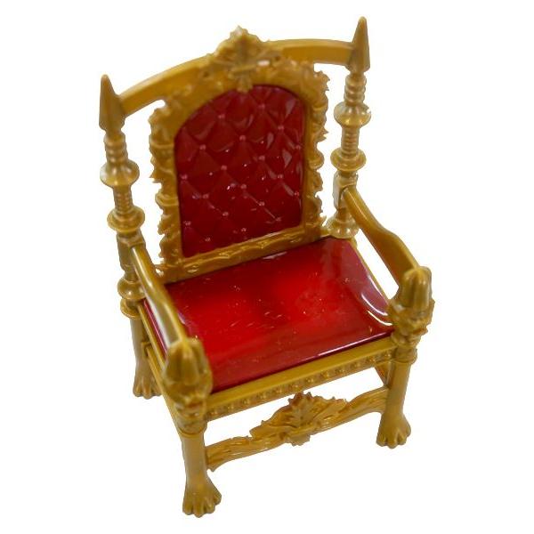 ミニチュアです。玉座をモチーフにしたミニチュアです。ぬいぐるみやフィギュアを飾って楽しめます。※色の指定はできません●サイズ(約)・53×70×高さ120mm●対象年齢・15歳以上●材質・ポリプロピレン●用途・ミニチュア フィギュア インテ...