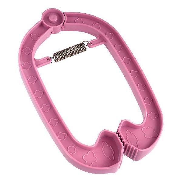 布団ばさみです。干した布団やシーツを挟んで固定します。風などで落ちないよう、強いバネでしっかりキャッチします。※色の指定はできません●サイズ(約)・163×266×厚さ34mm●材質・本体:ポリプロピレン バネ:鋼材●用途・布団挟み 布団ピ...