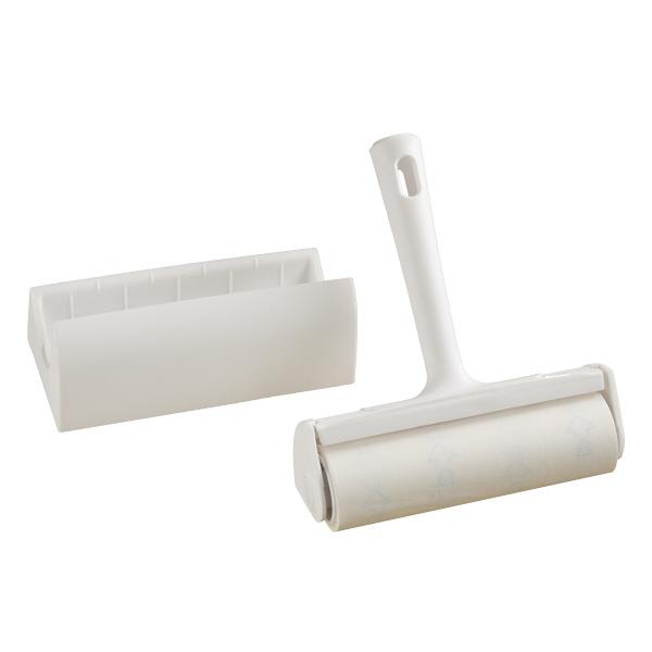 〇粘着クリーナーです。テープカッター付きで、ミシン目のない粘着スペアテープでもスムーズにカットできます。紙芯内径約３．８×幅１６ｃｍの粘着テープが各社共通で使用できます。収納できるケース付きです。カーペットのホコリや髪の毛を取るのに活躍しま...