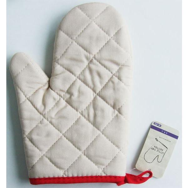 ミトンです。ナチュラルな色合いのミトンです。ループ付きで掛けて収納できます。鍋や電子レンジ加熱の取り出しなどで手を保護します。※縫製品の為サイズの異なりや糸のほつれ等がございます※アイロン・乾燥機 非対応※片手1個です※色の指定はできません...