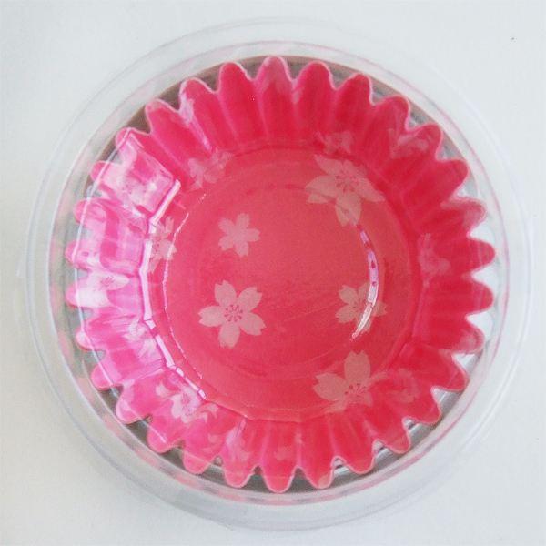 お弁当カップ、28枚入りです。お弁当が楽しくなる四季の絵柄のおかずカップです。電子レンジで使用できます。お弁当やオードブルの小分けに便利です。※直火・オーブン・オーブントースター 非対応●1枚の当店計測サイズ(約)・底径40×高さ35mm●...