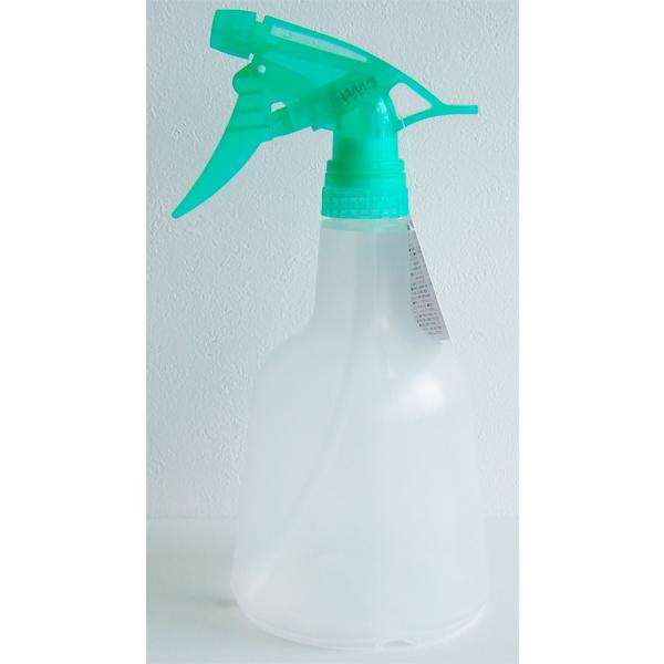 〇スプレーボトルです。先端のノズルを回せば、霧状・直射を切り替えられます。水専用です。観葉植物等の水やりに便利です。※シンナー・有機溶剤・洗剤・オイル類液体・アルコール・薬品等は使用できません※色の指定はできません●サイズ（約）・９８×１１...