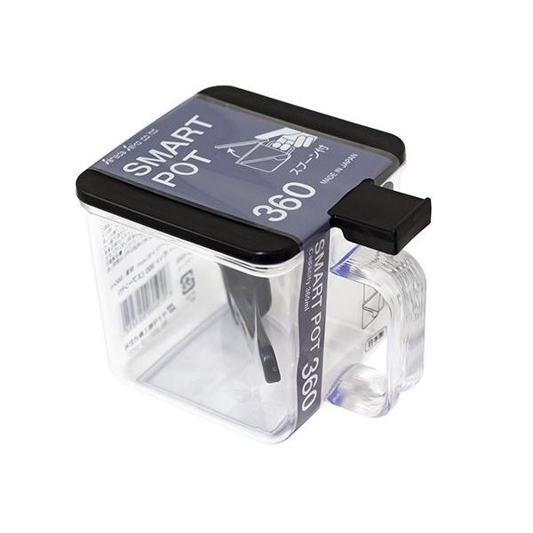 調味料ケースです。塩・砂糖・小麦粉・片栗粉などに適した調味料ケースです。ワンプッシュでフタが開きます。フタにくぼみがあり同じ商品を重ねられます。計量に便利なスプーン付きです。※電子レンジ・冷凍庫・食器洗い乾燥機 非対応●サイズ(約)・80×...