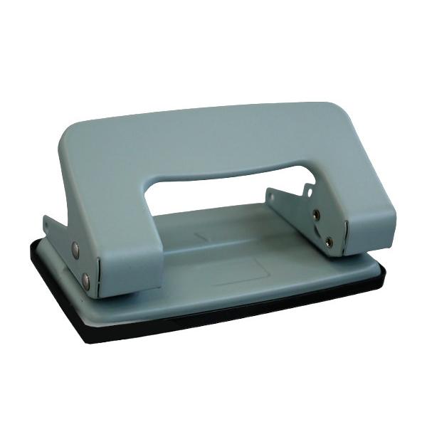 2穴用のペーパーパンチです。コピー用紙約8枚を穴あけできます。穴径約0.6cm/ピッチ約8cmです。書類の整理や保管時に便利です※色の指定はできません●サイズ(約)・104×56×高さ37mm●材質・本体:鋼板 ダスターカバー:ポリエチレン...