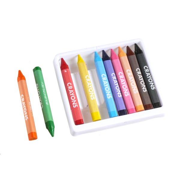 クレヨン、10色入りです。長さがあり持ちやすい三角形のクレヨンです。カラーは、あか/だいだい/きいろ/みどり/みずいろ/むらさき/ももいろ/うすだいだい/ちゃいろ/くろです。カラフルな色を使ってお絵描きをお楽しみください。●1本のサイズ(約...