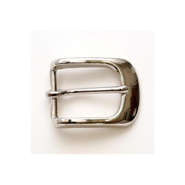 ■用途／特長主にボトムベルト用やショルダー紐のアジャスター用、ブレスレットや腕時計のベルト用として、大小豊富サイズをラインアップしています。バックルの固定は糸で縫い合わせてしまう以外にも、ボタンや組ネジを使い、取り外しできるようにすると、組...