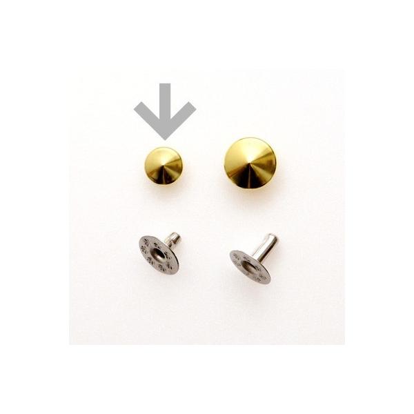 ■用途／特長真鍮素材のポピュラーな固定金具で、接着剤を使わずに最も簡単に革と革をつないだり、装飾することができます。両側から差し込むスタンダードなタイプが4種に加え、片方が足になり、半球状の玉飾りが2種、円錐状の丸ピラミッドが2種、四角錐の...