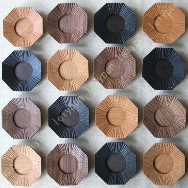 商品の説明 製品：コースター=10*10*2cm。具体的な図案は商品画像説明をご覧ください。 ティーカップ、ティーポットなどを置くだけで雰囲気一変!お茶の時間をもっと楽しみましょう。断熱性: カップコースター は、良好な断熱特性を持っていま...