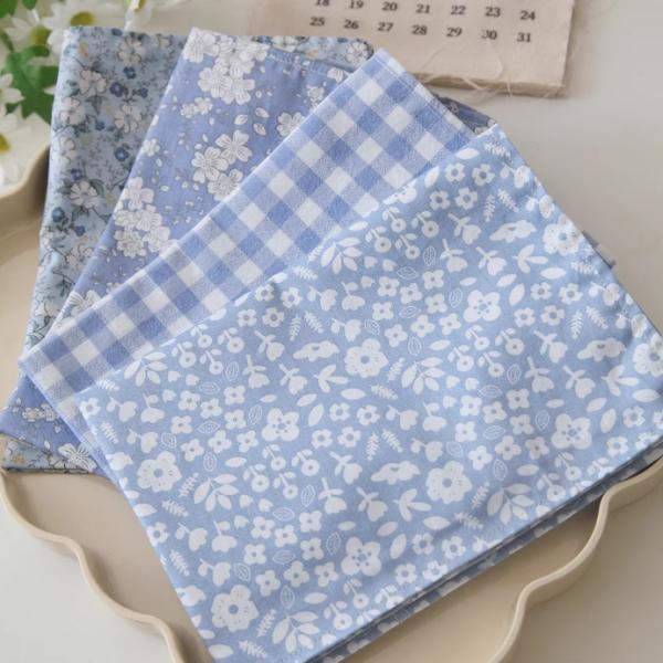 商品説明：この格子柄ランチョンマットは、手作りの温かみを感じる純棉布素材で作られています。両面使用可能で、表裏それぞれ異なるデザインを楽しめるので、シーンに合わせて使い分けできます。治愈系と可??のデザインで、心地よい空間を作り出します。特...