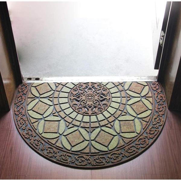 【良さ】他の手法で織るラグよりも、デザインの自由度が高く、ふかふかで見た目にも触り心地も高級感を感じられます。柔らかい毛足が高密度につまっており、毛足の長さが素材の場所によって違うので、立体感のあるデザイン。厚みもふっくらとしており、底つき...