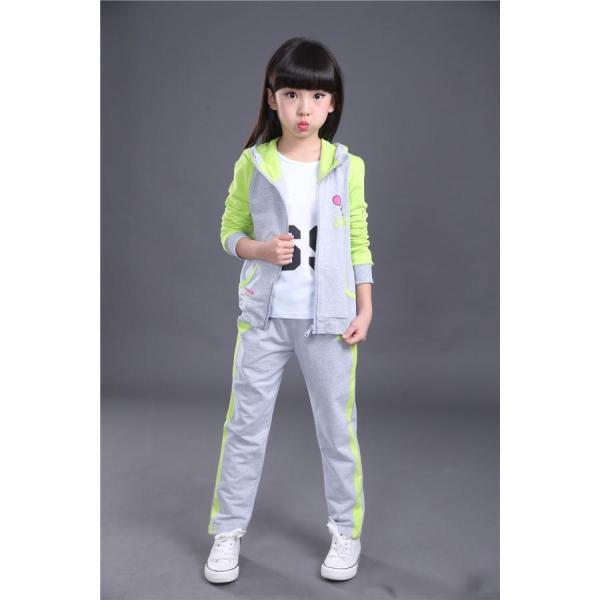 商品規格【品名】：子供セットアップ【素材】: 綿混紡【スタイル】：ファッション　カジュアル　運動【カラー】：グリーン　ローズレッド【サイズ】：110120130140150160　【季節】：春　秋【内容物】: 2点セット（上着　ズボン）■ア...