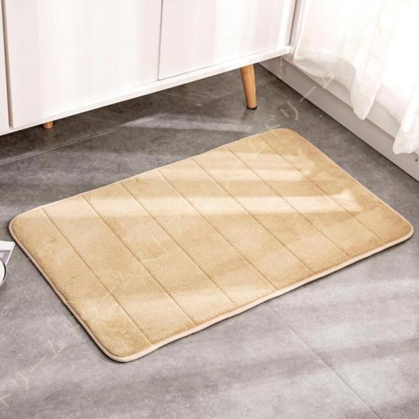 表面：ポリエステル 裏面：TPR滑り止めサイズ：40*60cm/50*80cm/60*90cm/50*120cm/50*160cm/80*120cm/80*160cm/120*180cm/140*200cm カラー：グレー・ブルー・ダークグ...