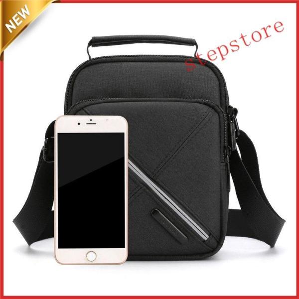 品　番chunman02サイズ横約15cm、縦約19cm、マチ約6cmカラーブルー、ブラック、グレー素　材ポリエステルPOINT男女問わず、お洒落を楽しむバッグ収納部は手帳やお財布、ペットボトルなどの限の身の回りのアイテムをすっきりと収納で...