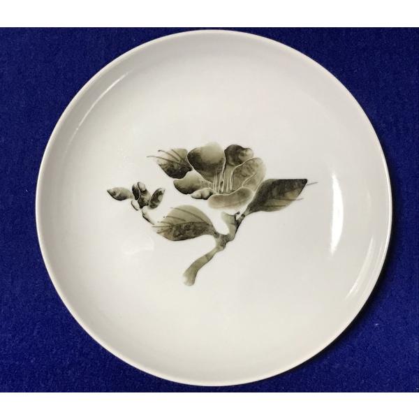 No.７黒茶と呼ばれる茶系の色合いの呉須です。焼き方、釉薬によって大きく左右されますので、使用される際には弊社推薦以外の物を使われる場合、一度テストされることをお勧めします。絵の具ではなく、呉須をベースに創っているので、薄い色〜濃い色まで安...