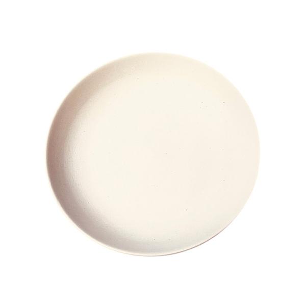 商品サイズ 直径 10.4cm　×　高さ 2.3cm焼成後サイズ【参考】 直径 9.6cm　×　高さ 2.1cm材質 磁器土描く処が広く、収納性が高いです。小皿として最適です。※半製品になります。使用する場合は、焼成 1200〜℃以上で焼い...