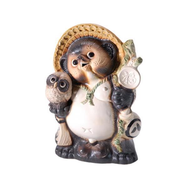 B049-03ふくろう持狸傘立 13号サイズ：W285xD230xH440 信楽自社倉庫からの発送となります信楽焼き陶器傘立て。風の水琴工房は人気の傘立てを豊富に 取り揃え信楽焼き陶器の専門店。雨天の訪問者にも陶のぬくもりでさりげない気遣い...