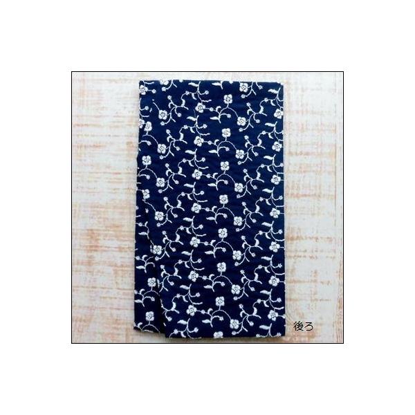 　いろいろな場面で使えるふくさです。　可愛いものからシックなものまで揃いました。　見かけた方が「あら」と感動するようなふくさです。　冠婚葬祭だけでなく、誕生日のお祝いやパーティ、お見舞いにも。　それから、通帳を入れたりチケットなんかにも使え...