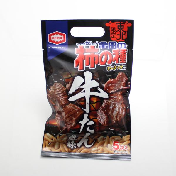 亀田製菓の柿の種は、日本の伝統的なお菓子である柿の種に、牛たんの旨味と香りを加えた、新しい味わいが特徴です。ローストされたピーナッツと柿の種が絶妙に調和し、口の中で広がるクリスピーな食感と豊かな香りが楽しめます。この柿の種は、おやつやおつま...