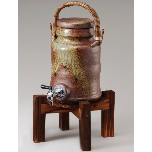 信楽焼の陶器で出来た酒器で今宵も一杯