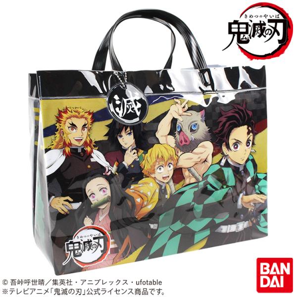 キャラクターの角型ビーチバッグ。お名前の記入できるネームホルダー付き。サイズ：約260x340x120mm 素材：PVC