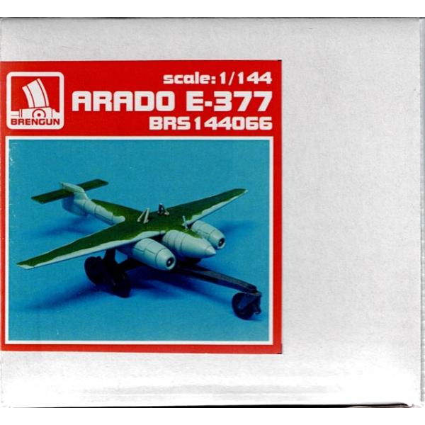 第二次大戦中　ドイツで設計された飛行爆弾、親機を背中に乗せて離陸し、攻撃対象のそばで親機と分離後、遠隔操縦で攻撃対象にぶつかる。ブレンガン製のこのキットは、1/144スケール・レジンキャストキットで再現されたスケールモデルです。キットは動力...