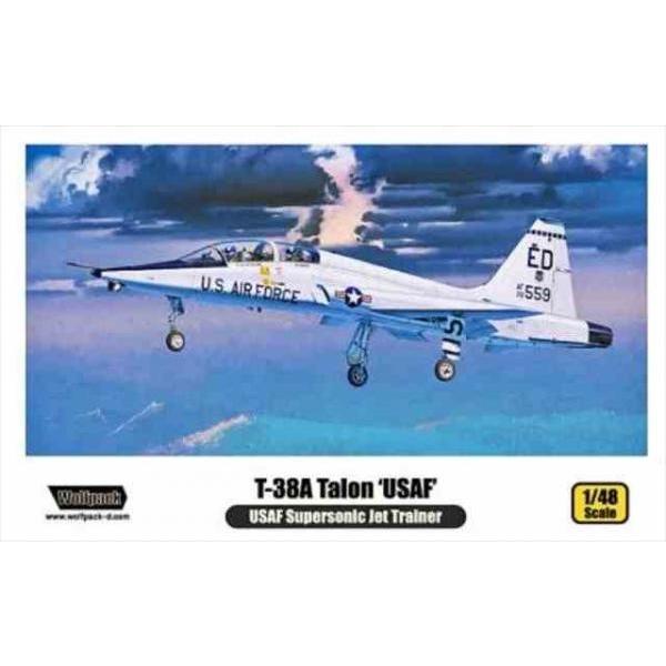 ノースロップが開発したYT-38をベースとする複座のジェット練習機です。姉妹機F-5A戦闘機で、その複座練習機型であるF-5Bは、T-38の機首を流用したため外見が非常に似ているので区別が難しい機体です。アメリカ空軍の曲技チーム・サンダーバ...