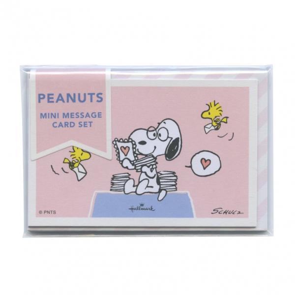 淡いトーンの色合いがキュートなスヌーピーのミニメッセージカードセットです。「Be yourself」をテーマに、自分らしくあること、自分をいたわること、自分の“好き”を知ることの大切さにそっと気づかせてくれる。そんな想いを込めたスヌーピーの...