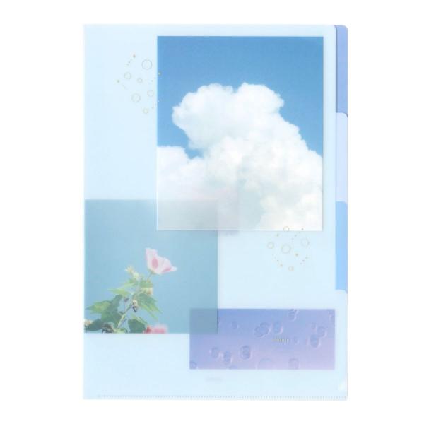 フォトグラファーの花澤杏華さんが撮影した空や風景の写真を使用したクリアフォルダーです。授業や仕事の書類、プリントなどを内容や目的ごとに分けられる3ポケットタイプ。書類、プリントなどを差し込む場所によって写真の重なりの変化が楽しめるデザインに...