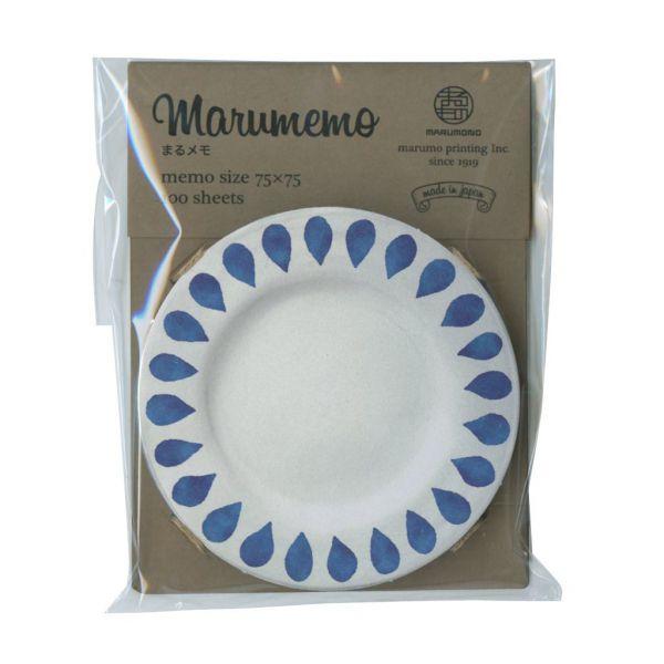 向きにこだわらず書ける北欧風のお皿デザインの円形メモパッドです。印刷屋の職人の製本技術によって作られました。裏面もちゃんとお皿の裏のようなデザインになっています。メッセージを添えて友人に渡したり、今日の献立を書いたり、コースターに使ったりな...